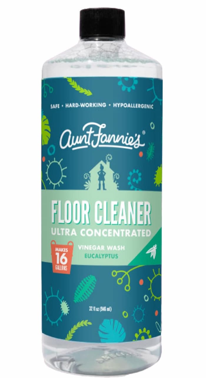 Pet Safe Floor Cleaner: 7 Best Non-Toxic Options - Vetstreet | Vetstreet